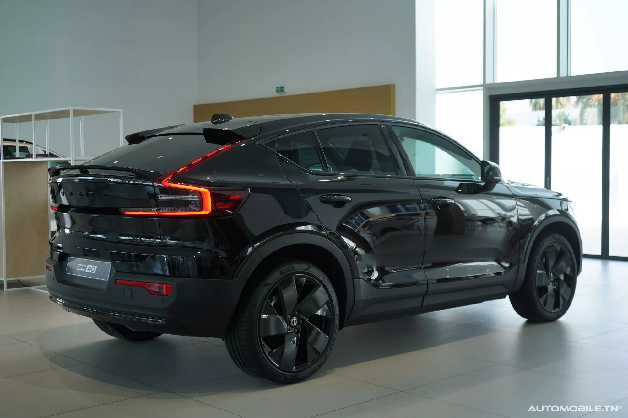 Prix Volvo EC40 Twin Motor Performance Ultra Black Edition neuve - 219 ...