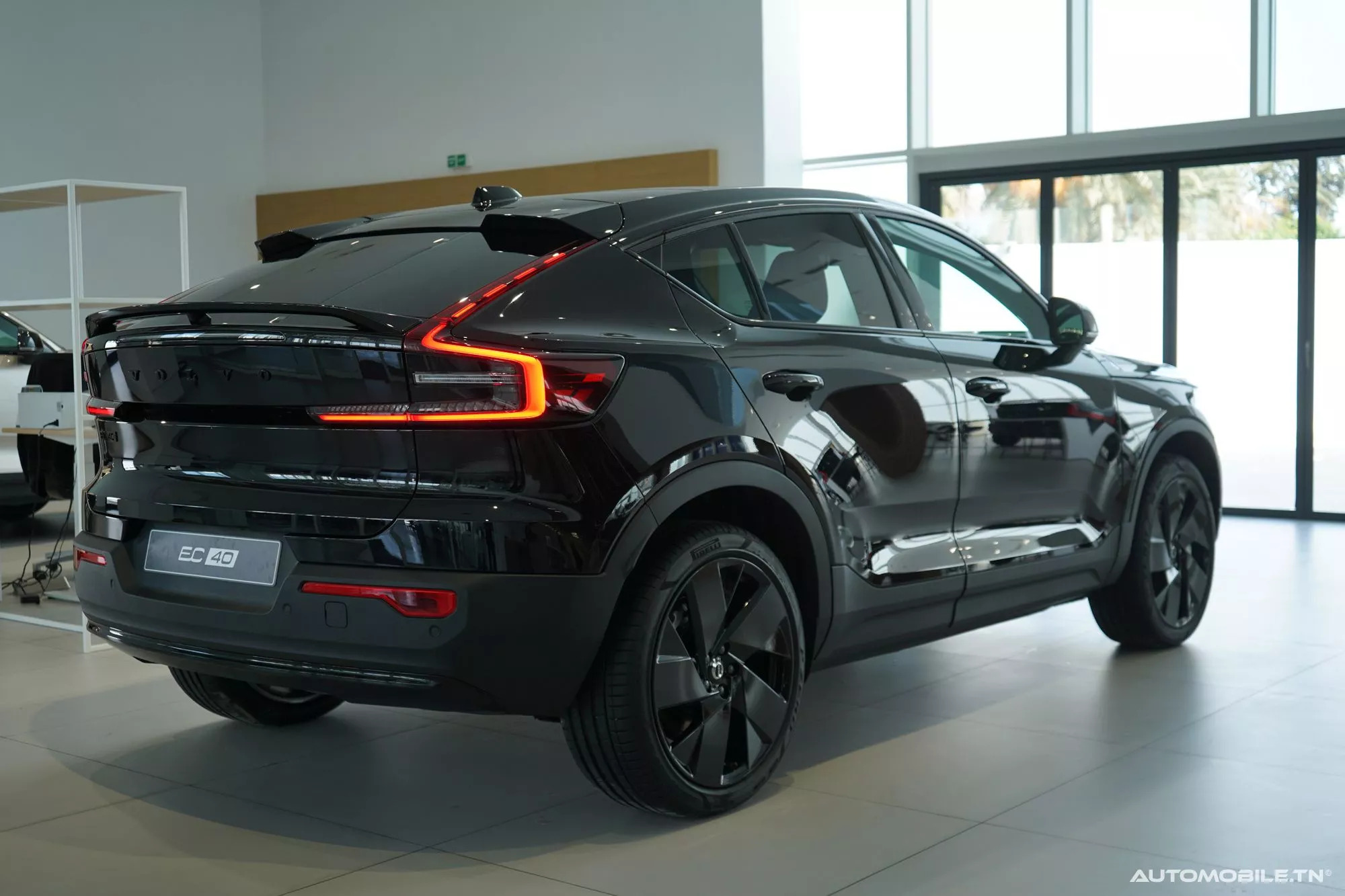 Prix Volvo EC40 Twin Motor Performance Ultra Black Edition neuve - 219 ...