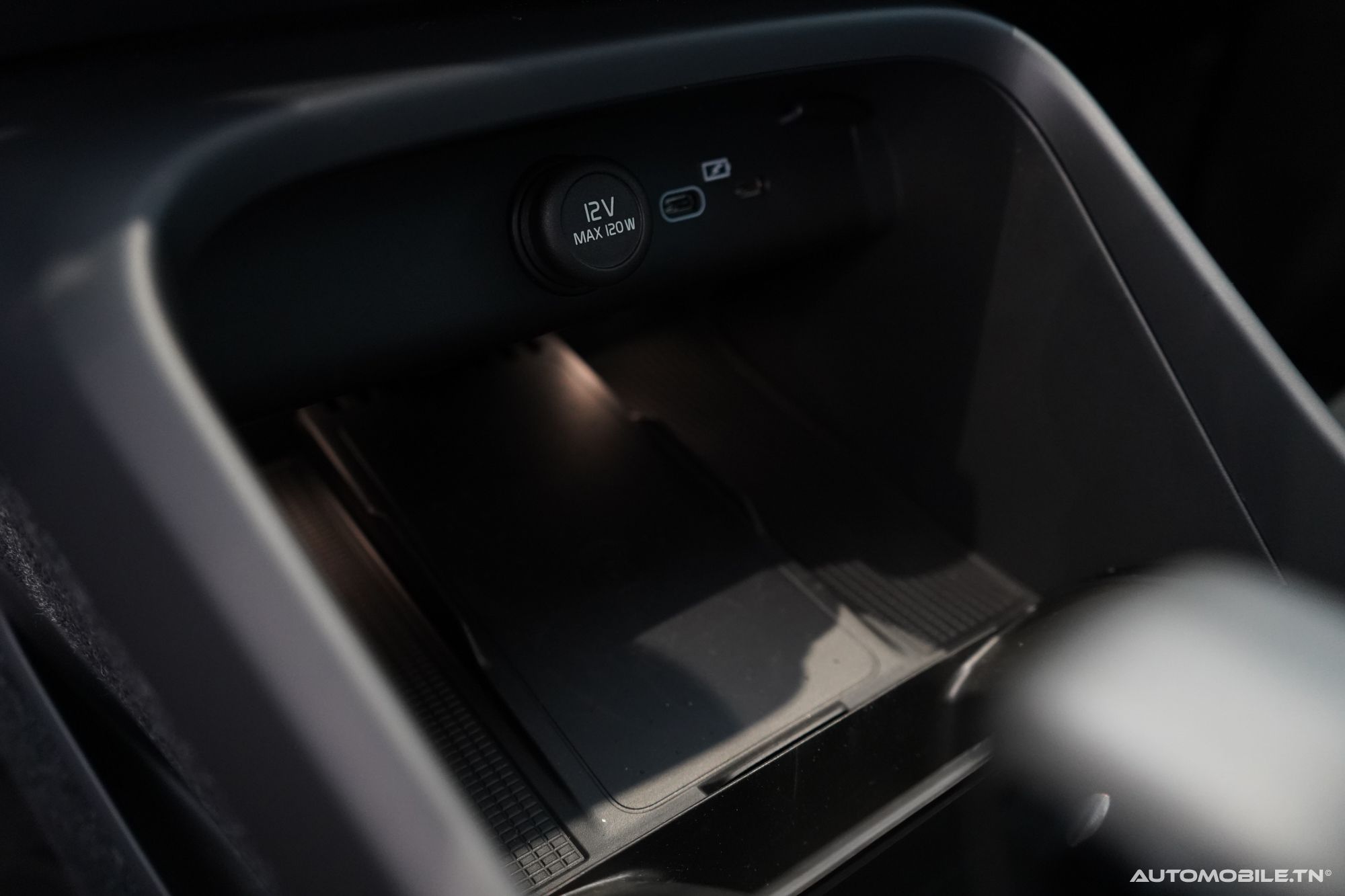 Prix Volvo EC40 Single Motor Ultra neuve - 189 900 DT