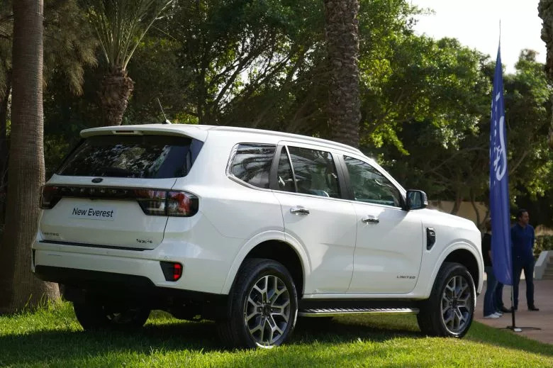 Prix Ford Everest 2.0 L Bi-Turbo Limited 7 places neuve - 285 000 DT