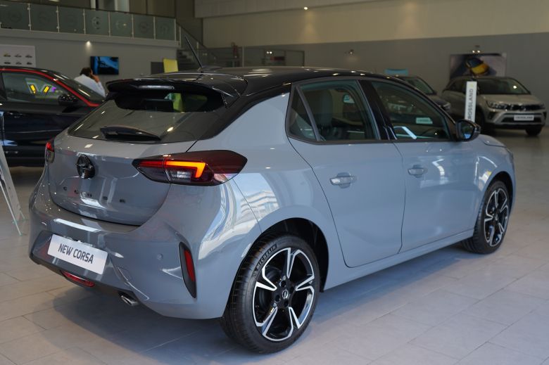 Prix Opel Corsa 1.2 Turbo GS neuve - 76 900 DT