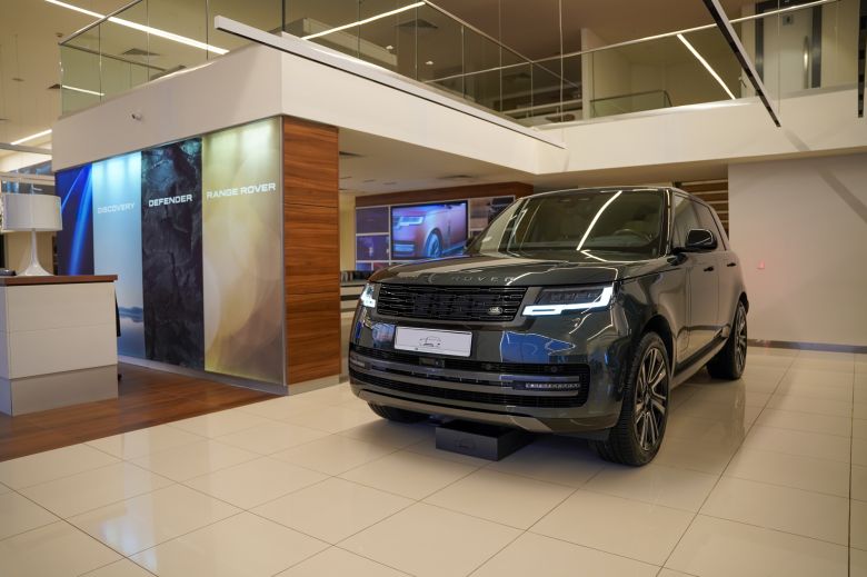 Prix Land Rover Range Rover 3.0 L P460 PHEV SE neuve - 469 900 DT